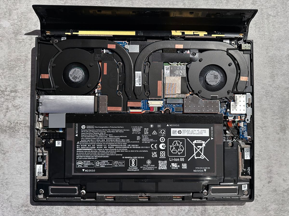 HP Dragonfly Folio G3 Review: Silent Assassin, Premium Pricing | Tom's ...