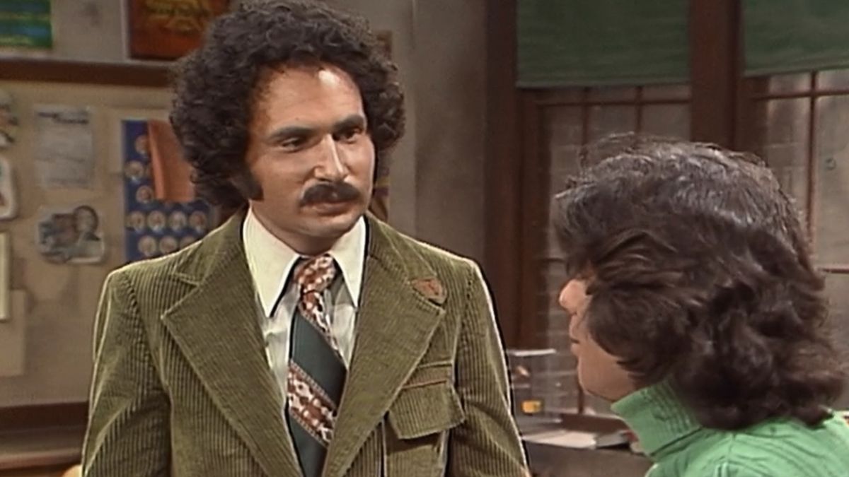 Sitcoms Set In New York City And Which Neighborhood They Take Place In ...