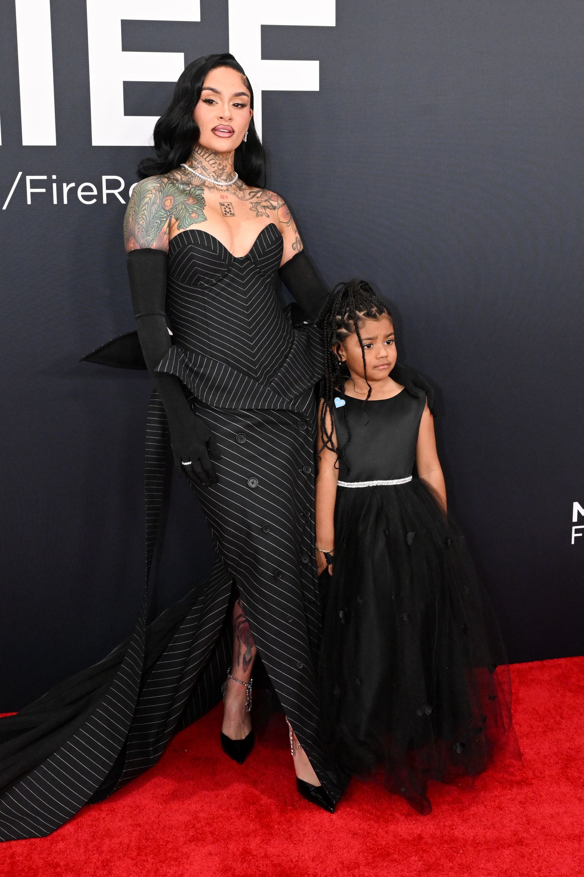Why Blue Heart Pins Are Every 2025 Grammy Attendee's Accessory | Marie ...