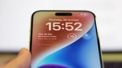 The preparation for a full-screen iPhone without camera holes has begun ...