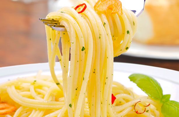 Chilli and garlic spaghetti | Italian Recipes | GoodtoKnow