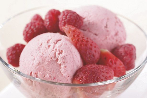 Summer berry fruit fool | Dessert Recipes | GoodtoKnow