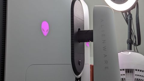 Alienware 32-inch 4K QD-OLED (AW3225QF) gaming monitor review ...