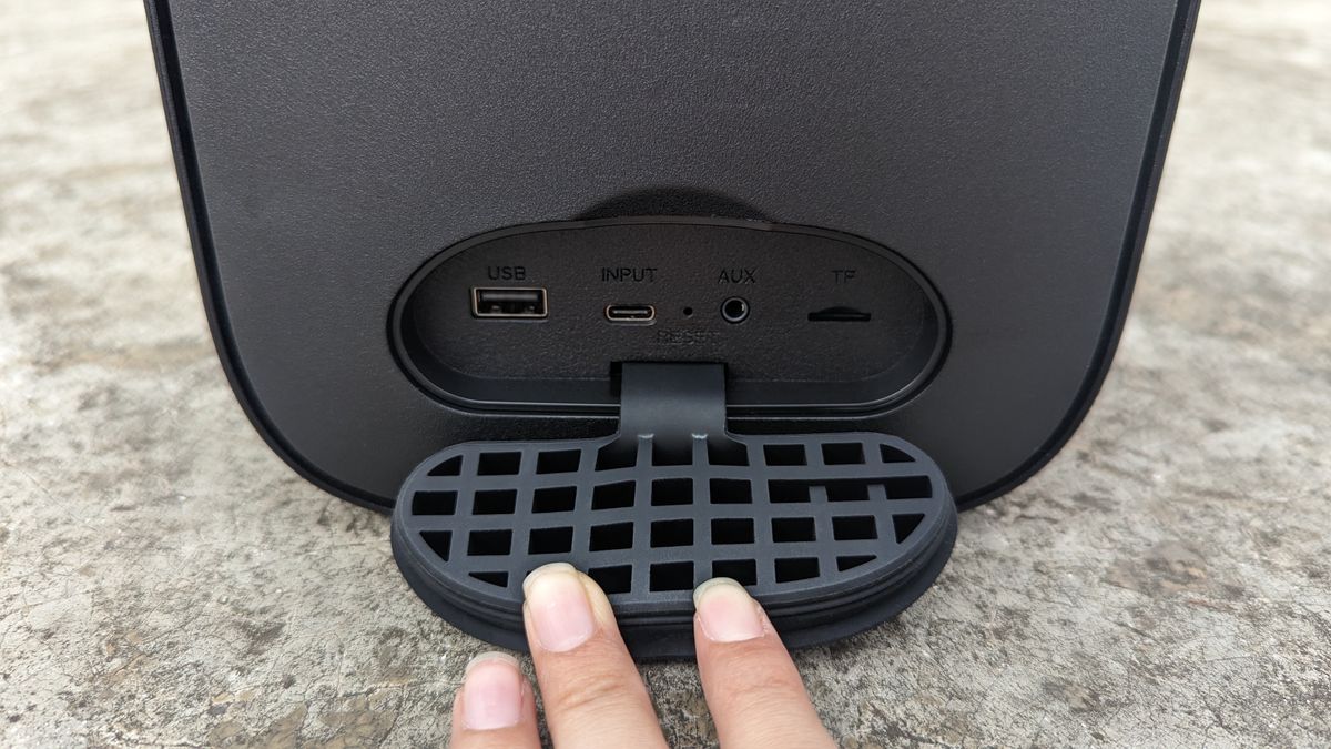 Tronsmart Halo 100 review: This RGB Bluetooth speaker serves some ...