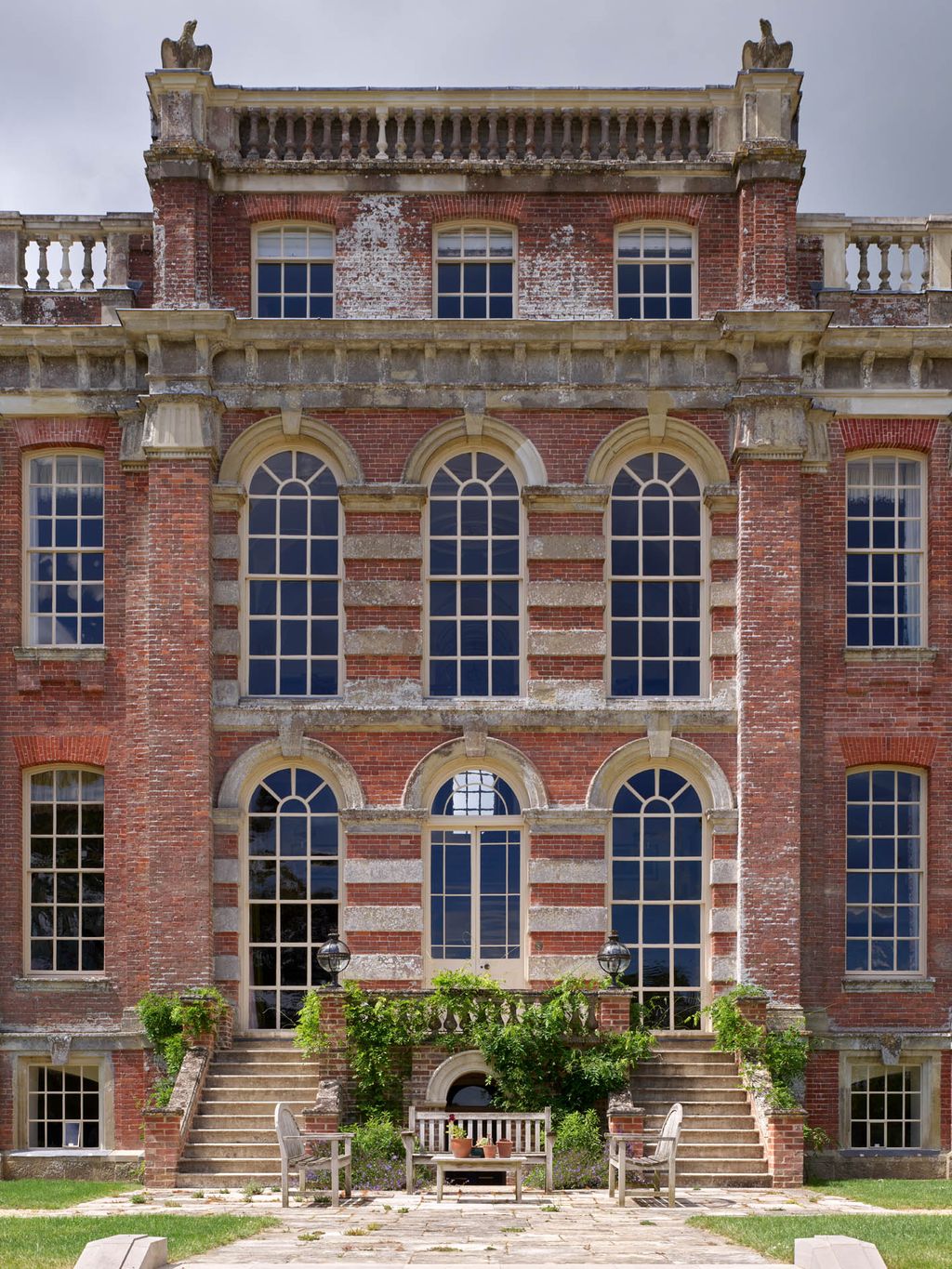 Chettle House: Almost a ruin 200 years ago; a triumph today ...
