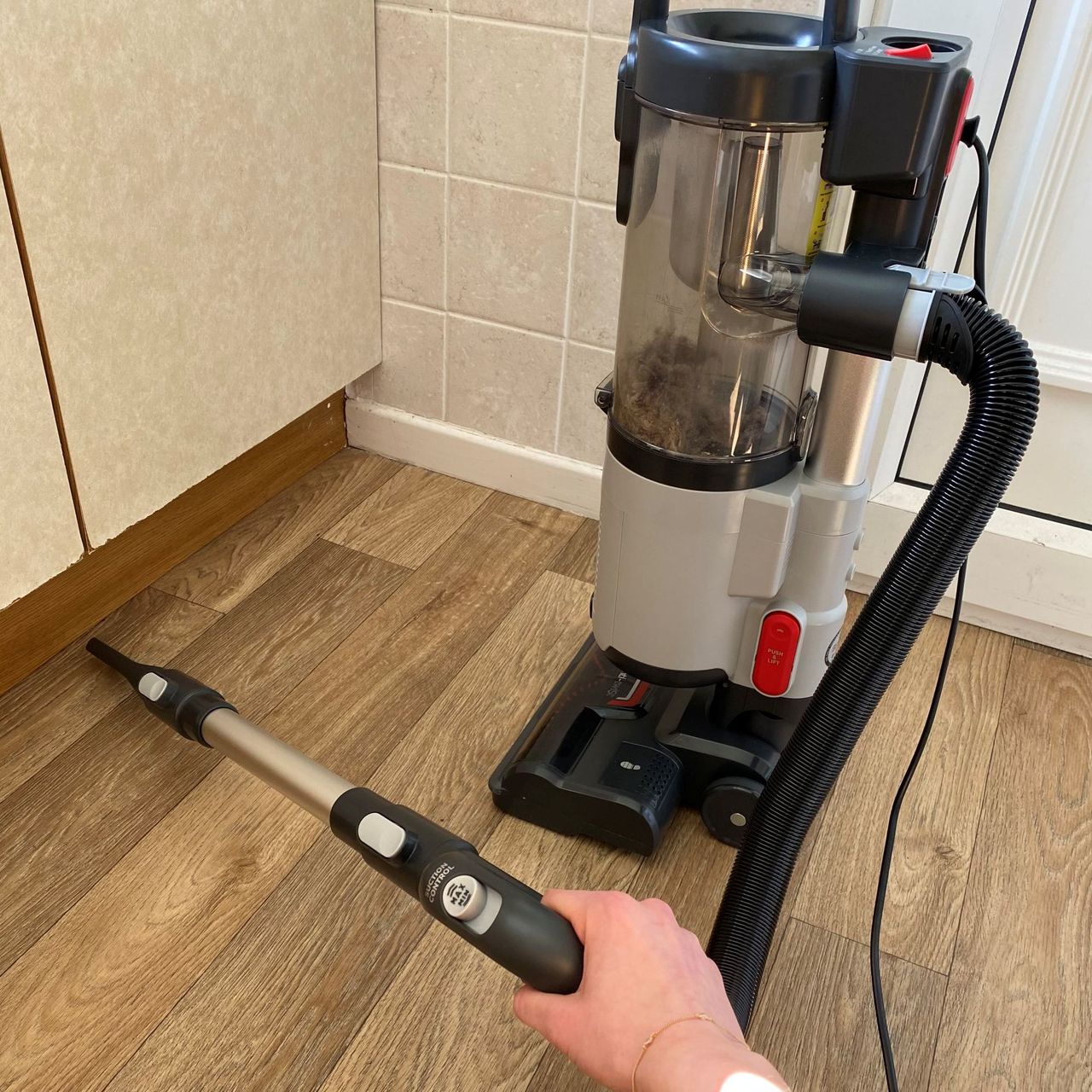 My honest Hoover HL4 Upright Vacuum Cleaner review | Ideal Home