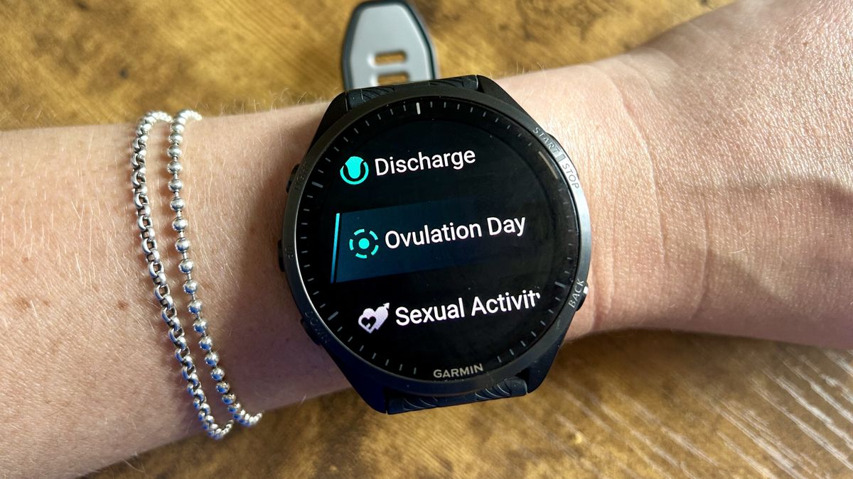 How to use the menstrual tracking feature on your Garmin Watch | Tom's ...