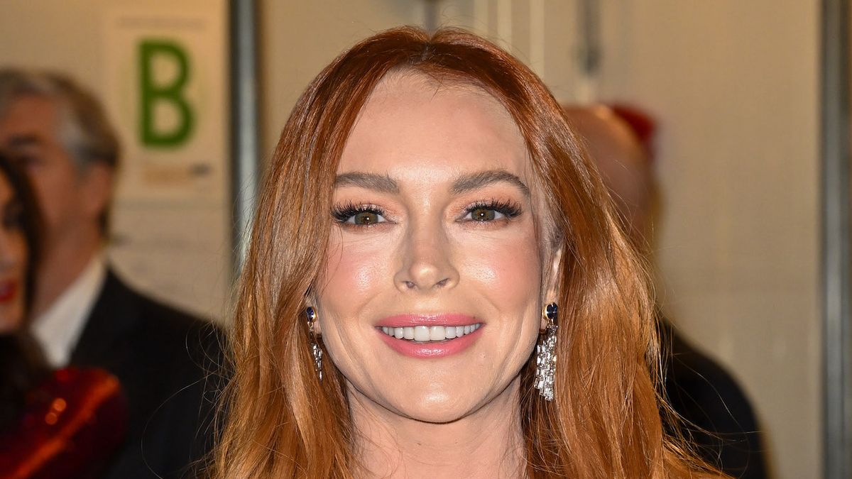 Lindsay Lohan Teases A Possible Directing Gig She’s Got Her Eye On, And ...
