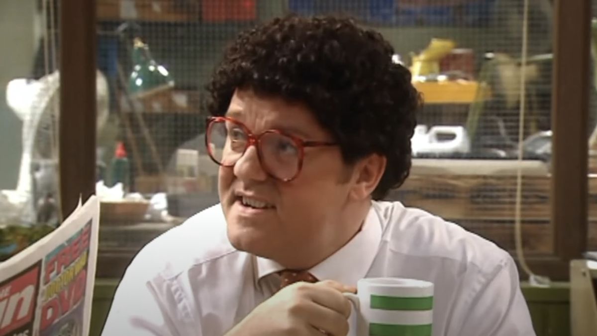 32 Fake TV Shows That Are Just As Fun As The Real Series They Appear In ...