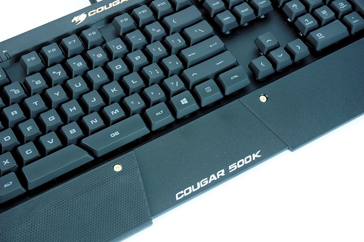 Cougar 500K Gaming Keyboard Hands On: Bells And Whistles, But No ...