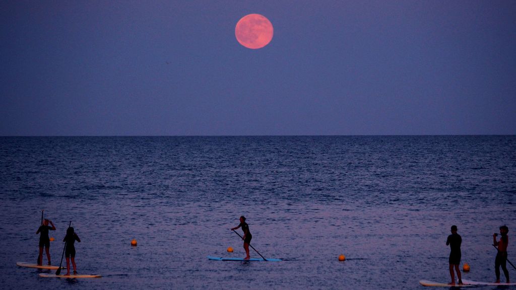 June full moon guide 2022: Feast your eyes on the 'Strawberry Supermoon ...