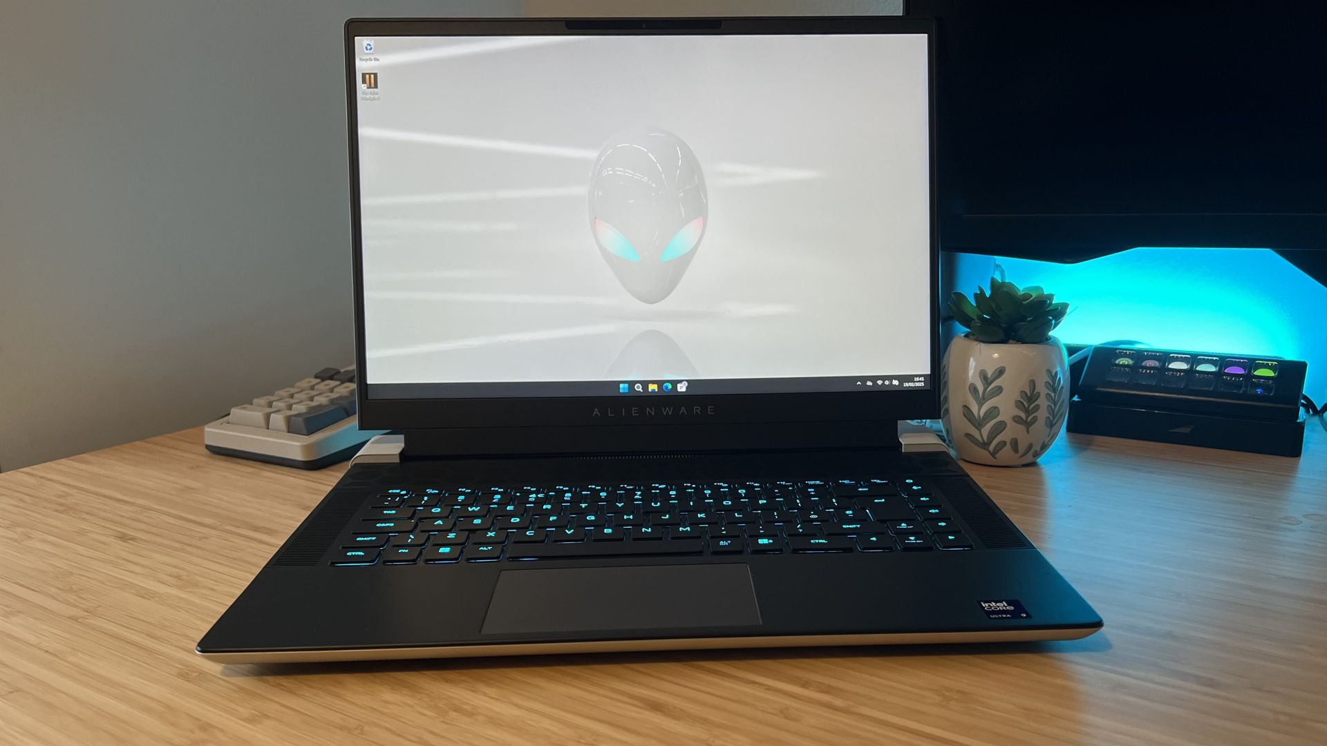 Alienware X16 R2 review: "style and substance" | GamesRadar+