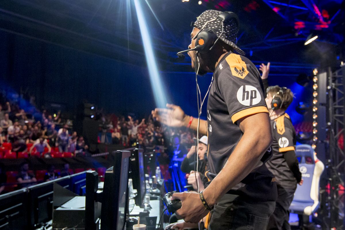 I’m at a COD tournament & have no idea what’s going on (so I asked a ...