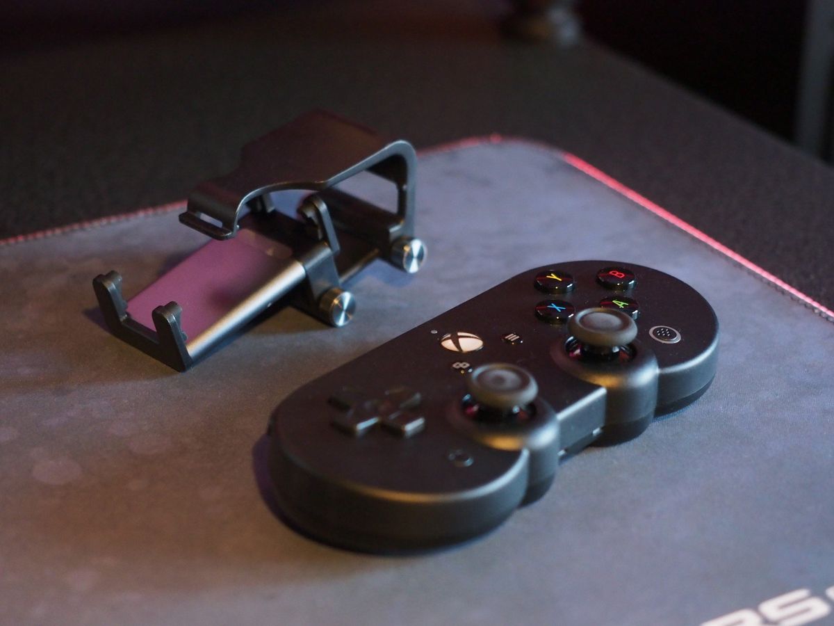 8bitdo Xbox mobile controller review: A gamepad for ants? | Windows Central