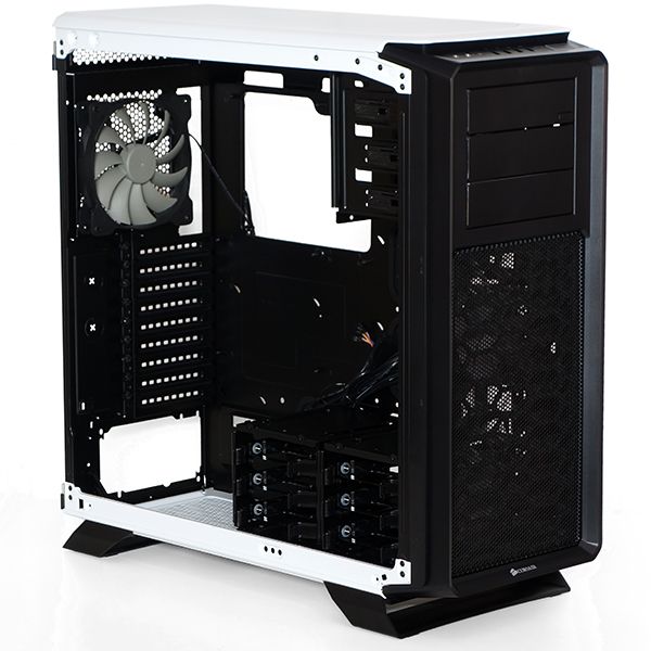 Inside The Corsair Graphite Series 760T