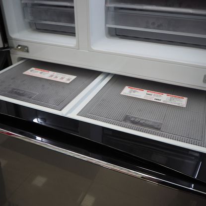 This LG kimchi fridge from Korea looks like a regular model – did it ...