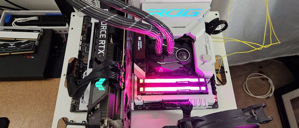 Asus ROG Maximus Z790 Formula Review: Hybrid cooling and high-end ...
