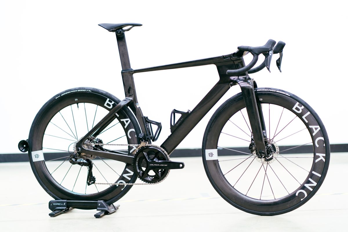 Wind tunnel testing aero bikes: Wild Factor prototype, Colnago Y1Rs ...