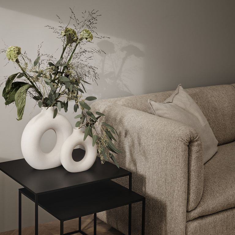 Primark is selling a £6 dupe for the H&M circular vase | Ideal Home
