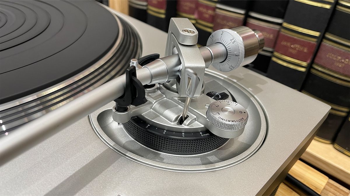 Technics SL-1200GR2 review: a turntable with terrific build quality ...