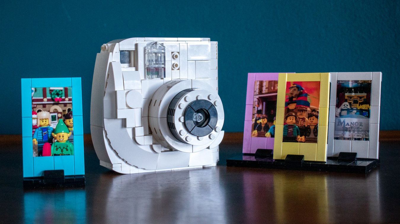 This Lego Instax Mini camera actually "takes" Lego photographs ...