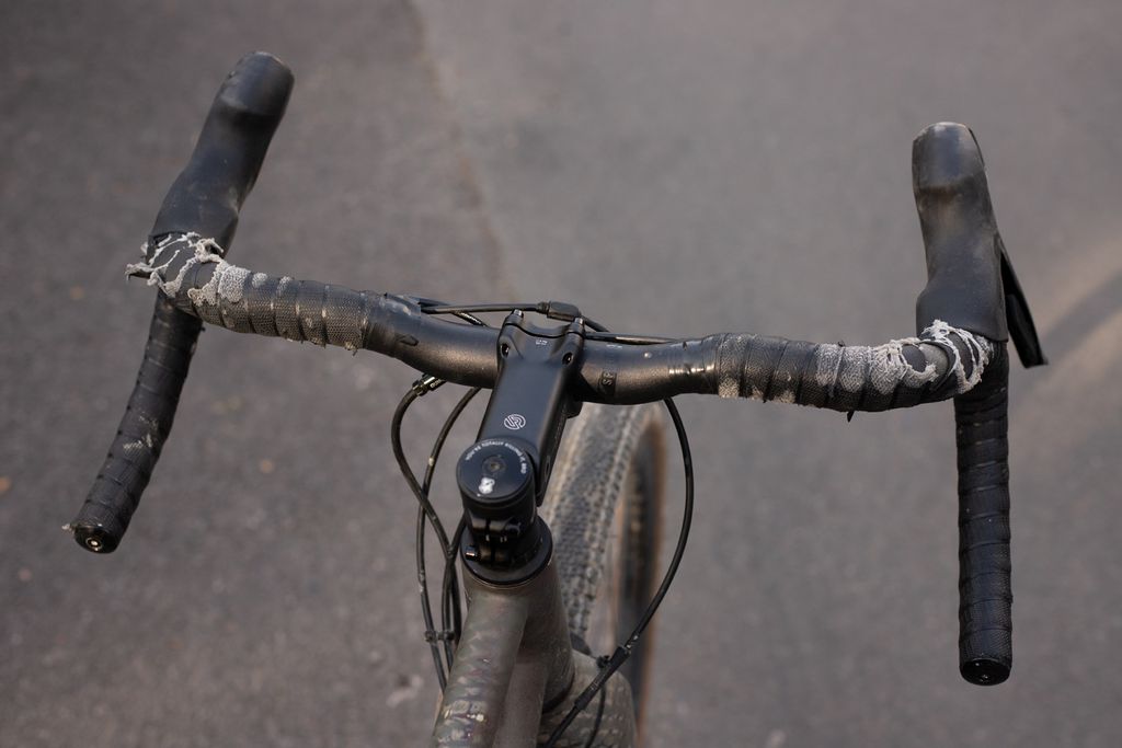 Specialized Hover Alloy 15mm rise plus flare handlebar review | Cycling Weekly