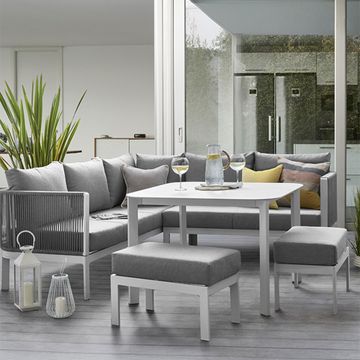 15 garden table ideas – stylish seating for your outside space | Ideal Home