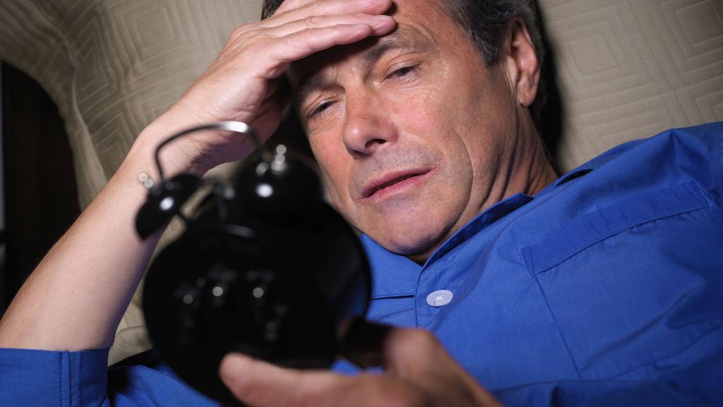 6 expert tricks to fall back to sleep fast if you’re wide awake at ...