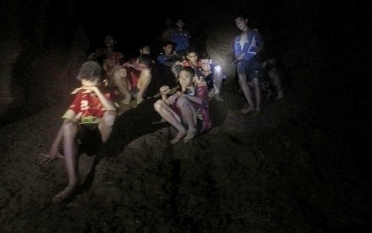 How Long Can Humans Survive in a Cave? | Live Science