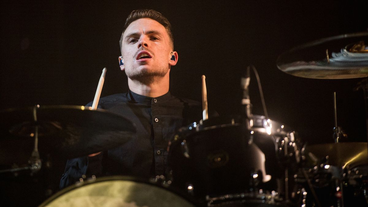 Flint finds feet on fourth YMAS record | Louder