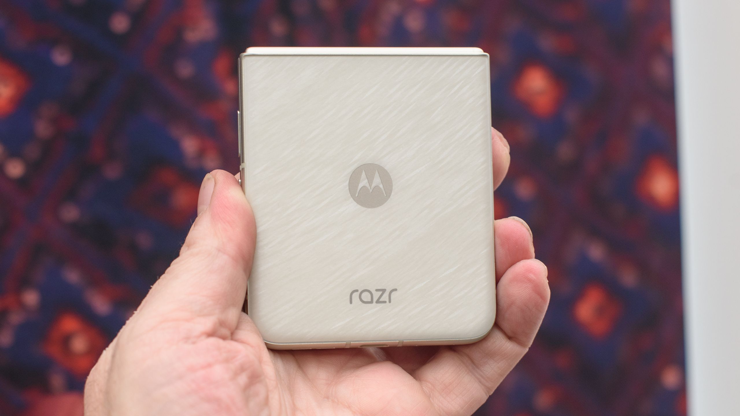 I've reviewed 100s of phones and the new Motorola Razr comes in colors ...