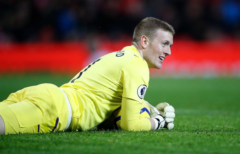 Pickford has the personality to brush off criticism – Ancelotti ...