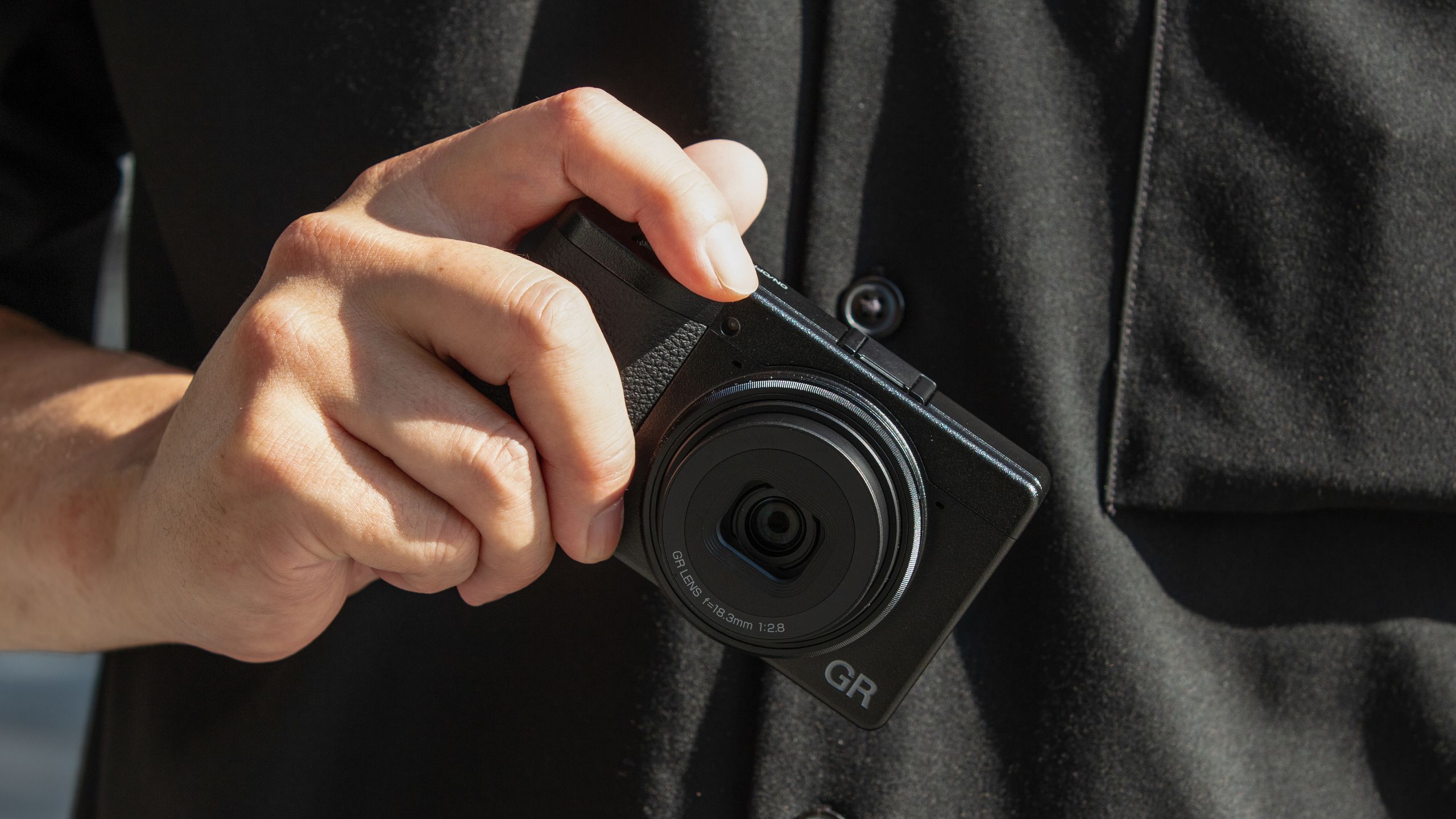 What's the most popular camera? The Ricoh GR IV outsells mirrorless ...