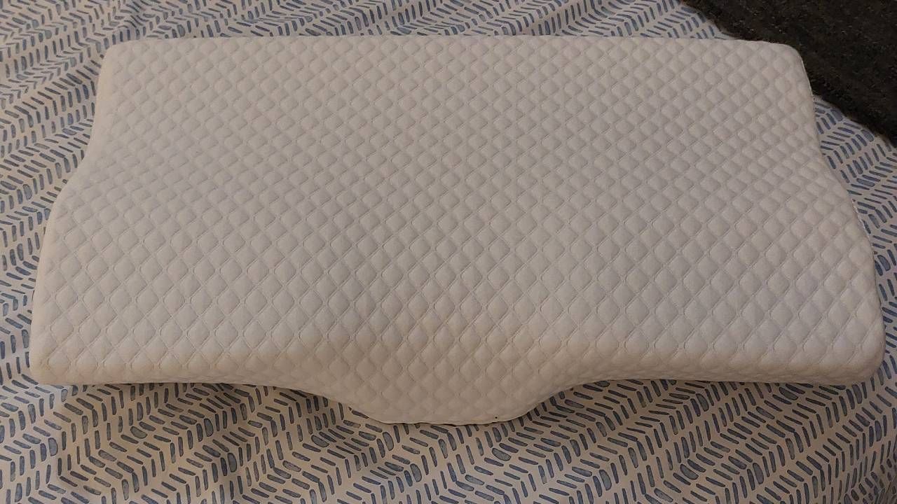 Groove Pillow review: firm support that reduces aches & aligns the ...