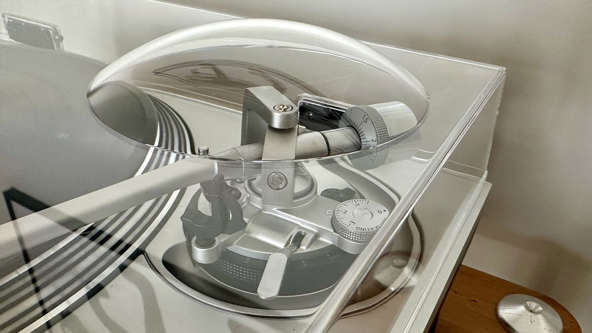 Technics SL-1200GR2 review: an iconic DJ deck design and sound for ...