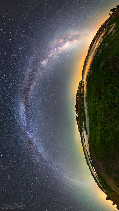 Astrophotographer peers into a cosmic 'eye' looking out into the ...