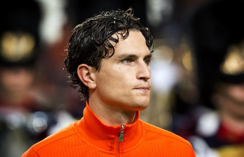 Janmaat joins Newcastle on six-year deal | FourFourTwo