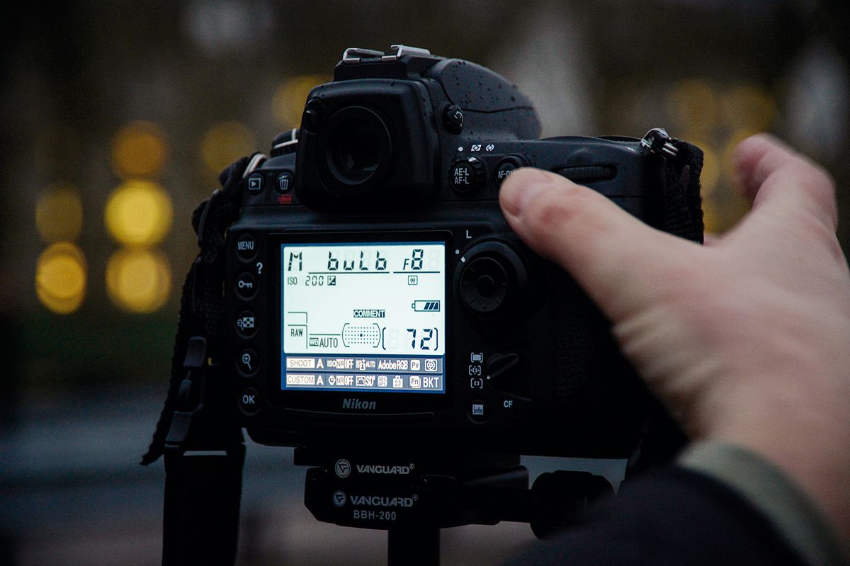 Backyard photography ideas: tips for shooting light orbs after dark ...