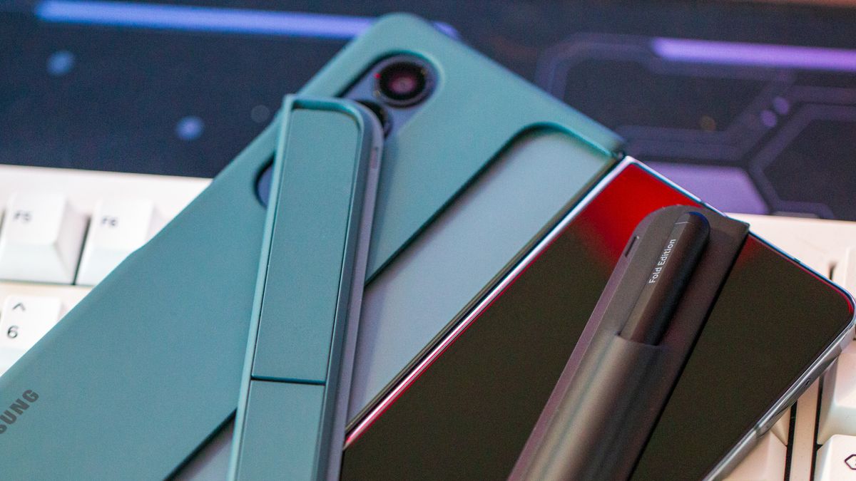 Samsung Galaxy Z Fold 4 Standing Cover with S Pen review | Android Central