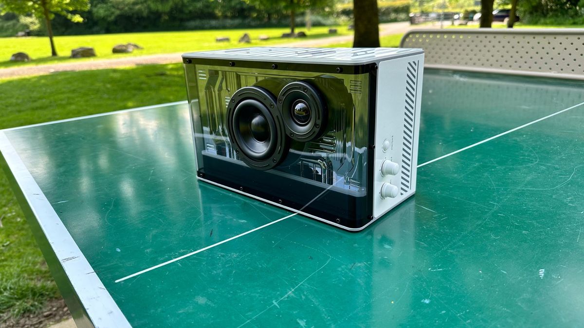 Edifier QD35 review: The Mono speaker that lights up | iMore