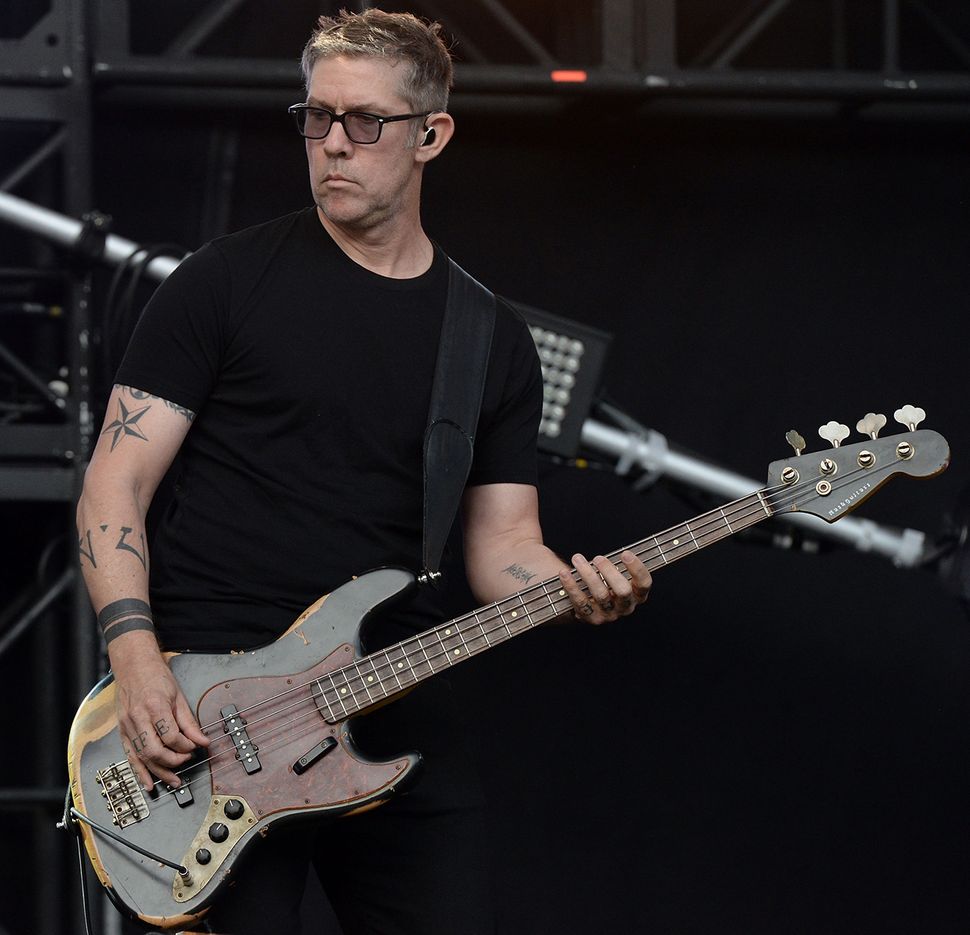 Eric Avery on the friction and legacy of Jane’s Addiction | Guitar World