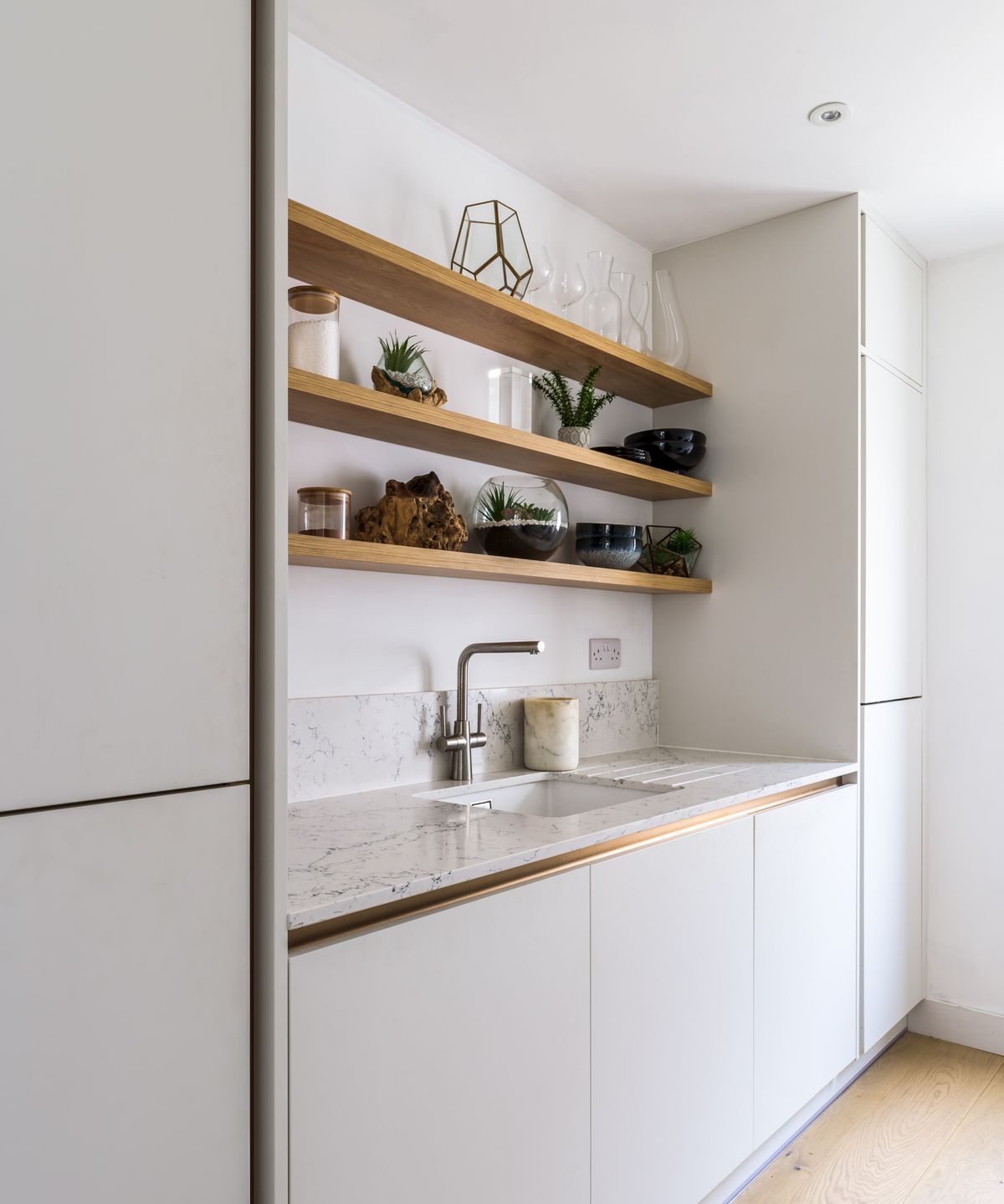 Utility room shelving ideas for extra storage support | Homebuilding