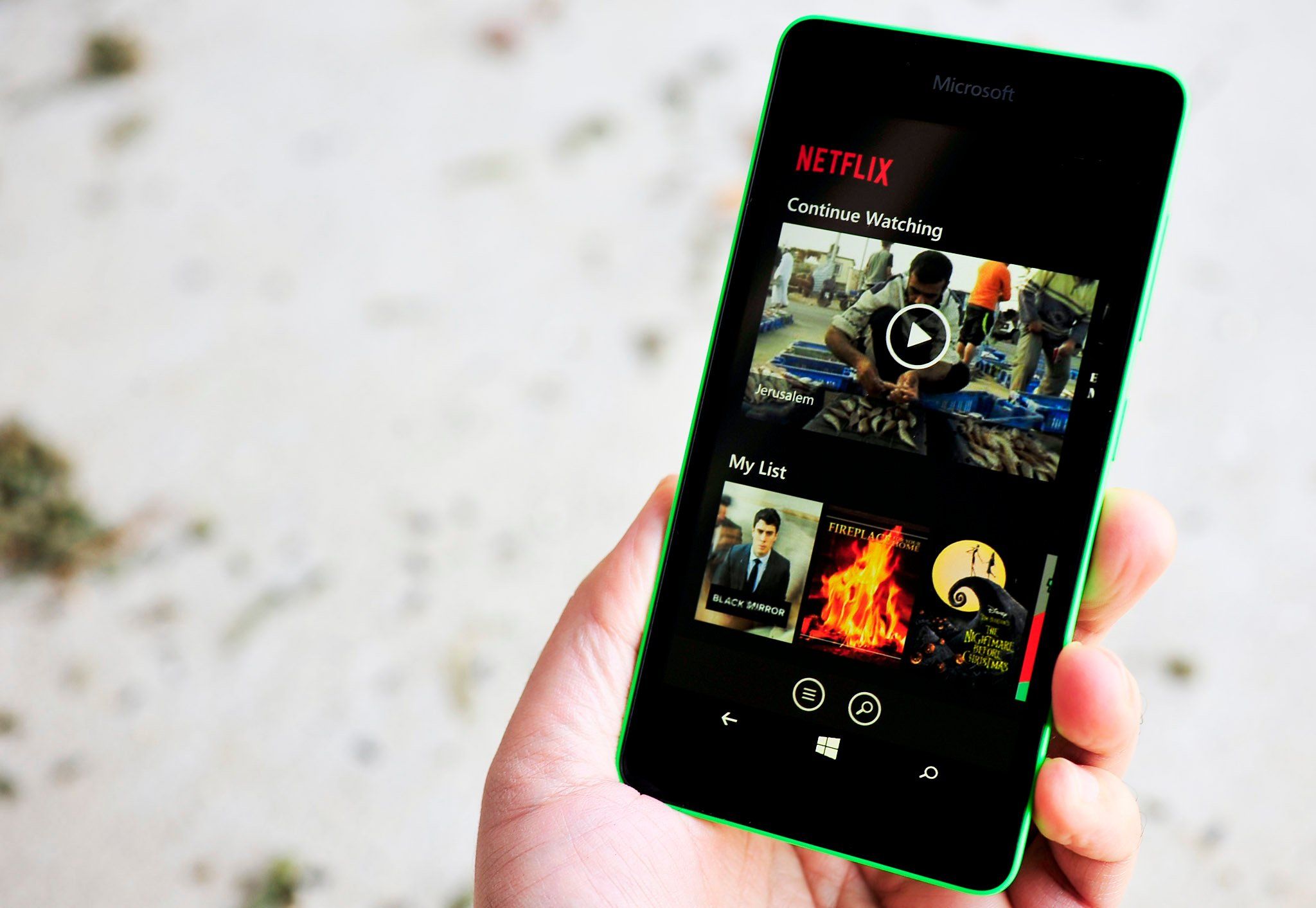 Netflix app updated with Windows 10 controls for mobile and PC ...