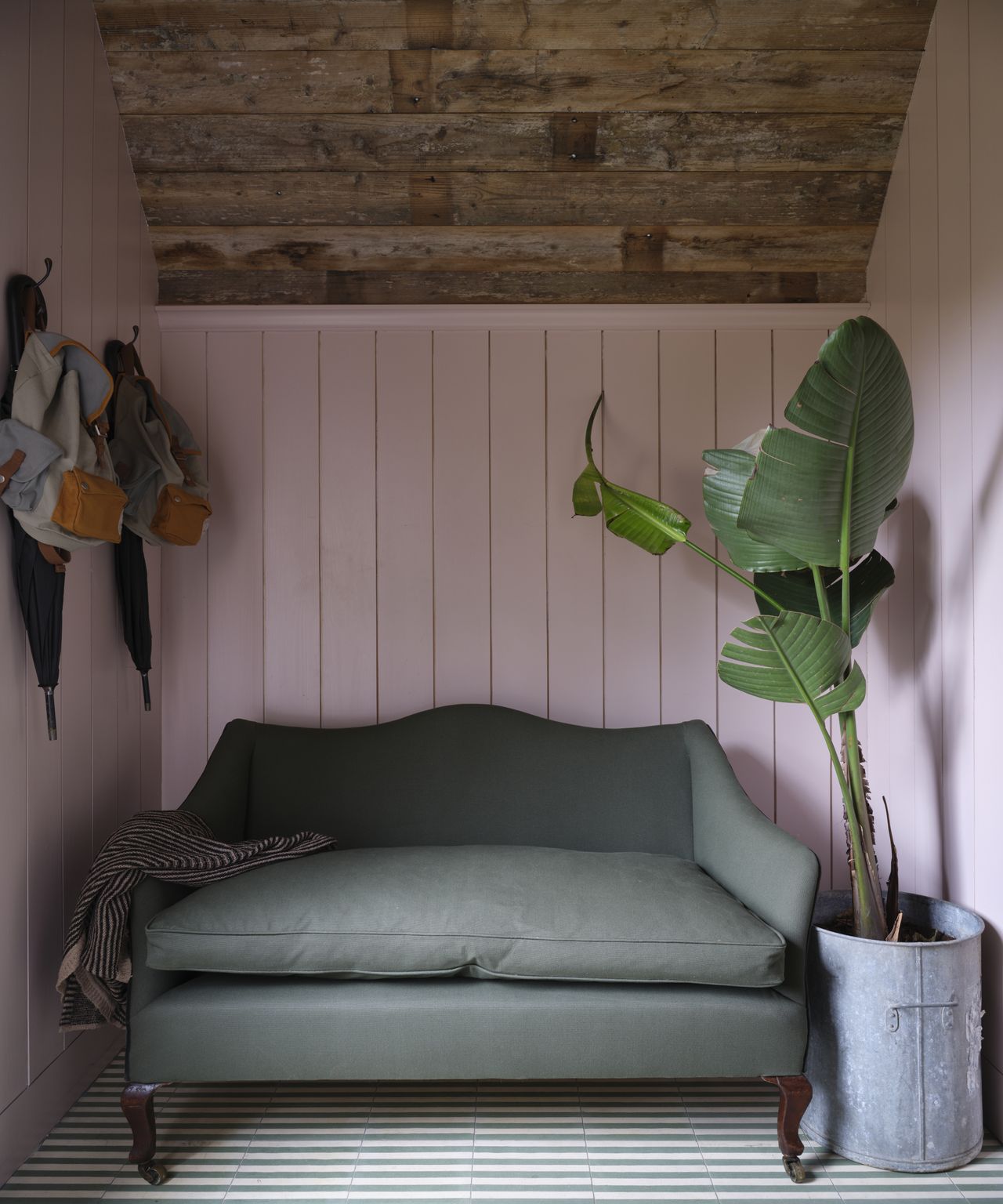 A mix of rustic textures and countryside colors gives this cottage a ...