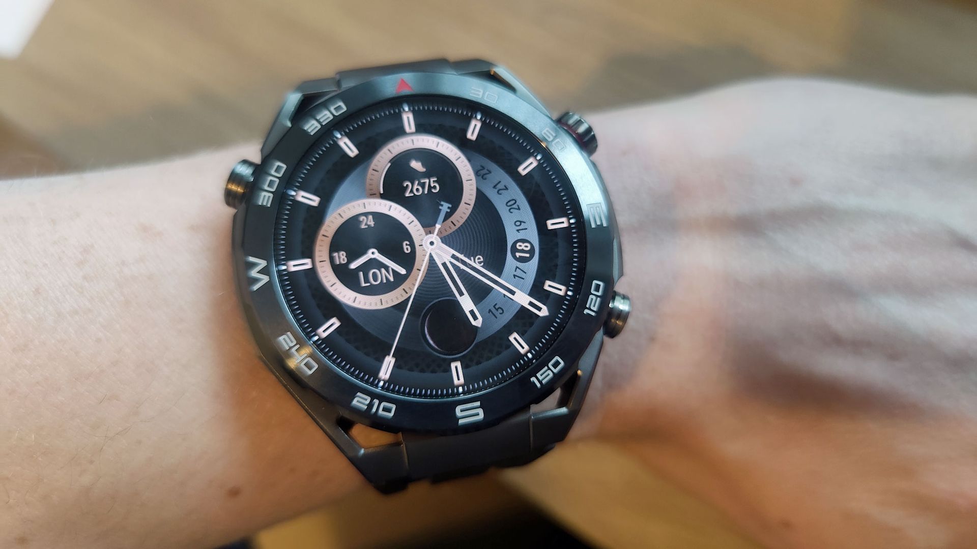 Huawei Watch Ultimate review: the Apple Watch Ultra has nothing to ...