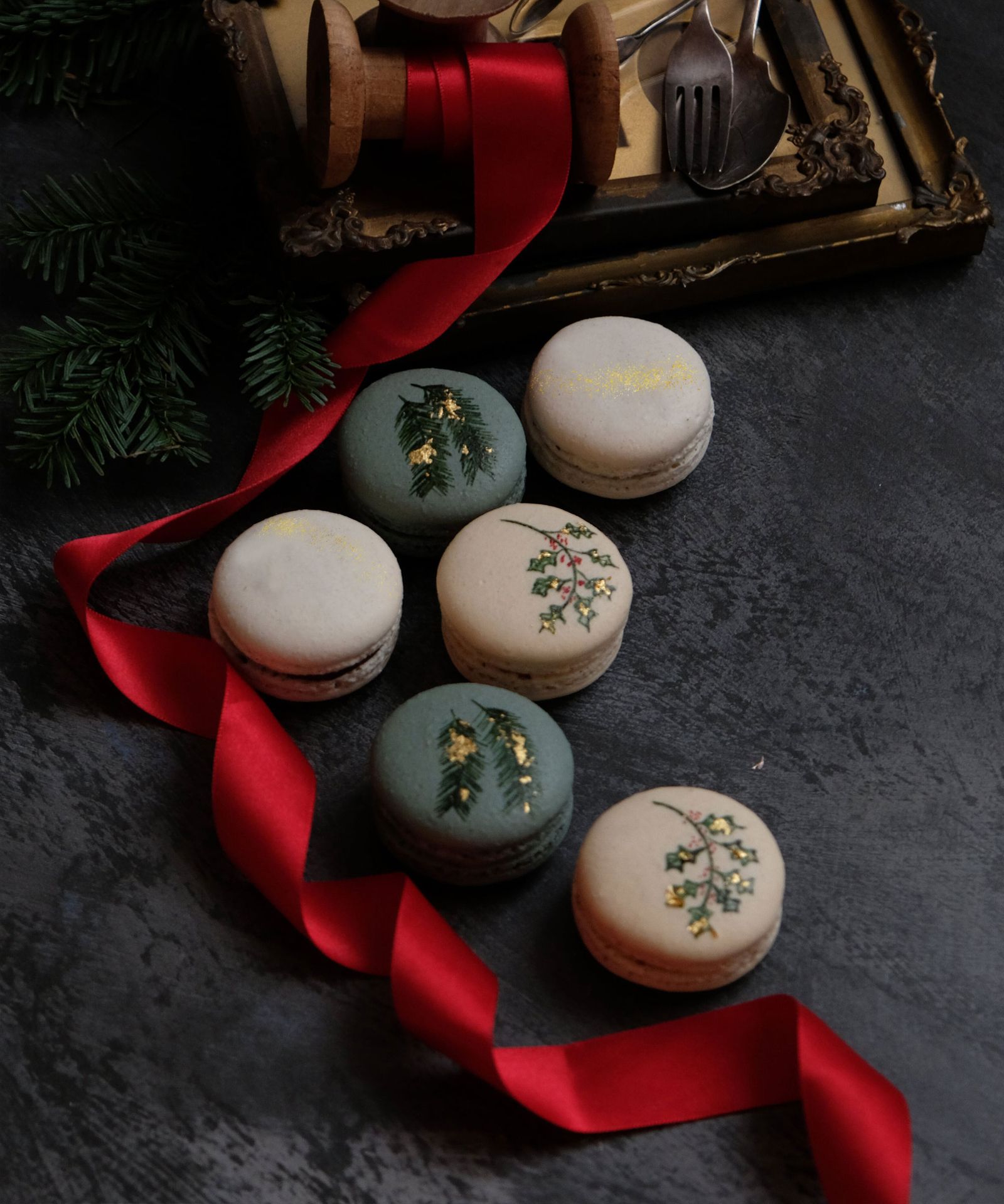 Christmas table gift ideas: 10 festive table favors | Homes and Gardens