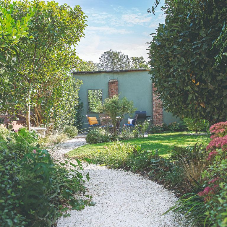 10 garden layout ideas to inspire a fresh outdoor look | Ideal Home