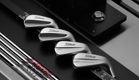 What Putter Does Phil Mickelson Use? Lefty Spotted Using L.A.B Golf ...