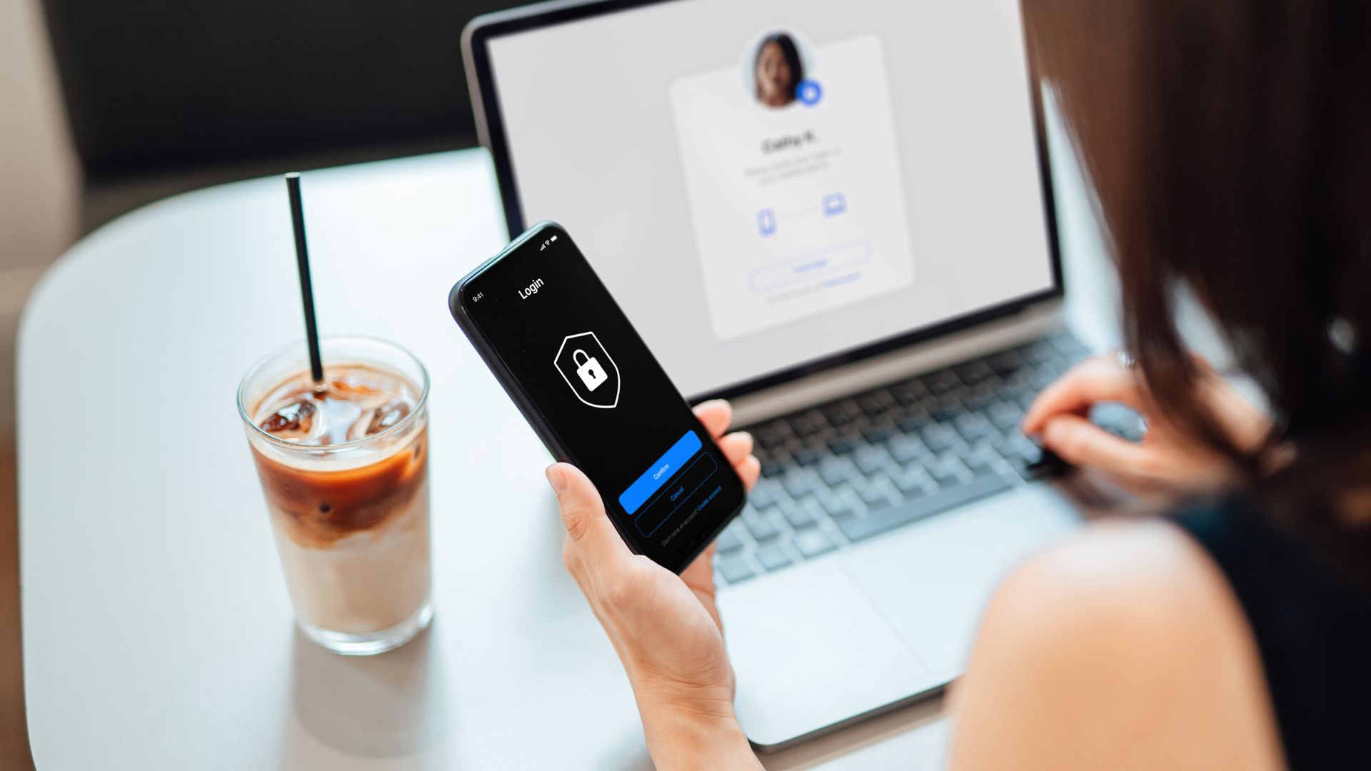 Dell's cam-based privacy feature watches you so you don't get watched ...