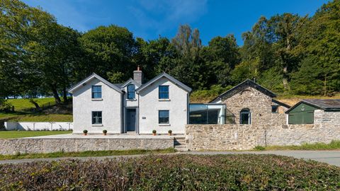 Cottage extensions: Expert tips and inspirational ideas | Homebuilding